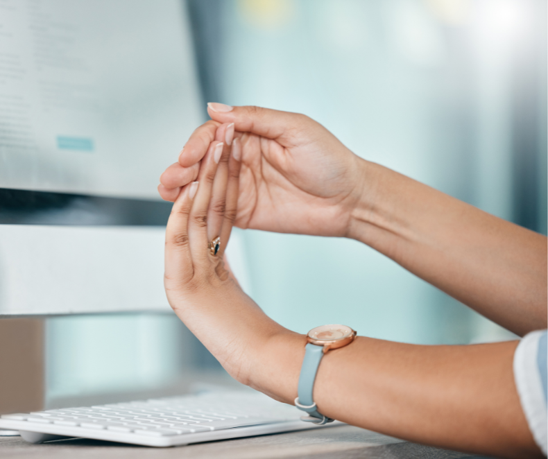 5 Ergonomic Problems and Their Practical Solutions for Office Employees ...