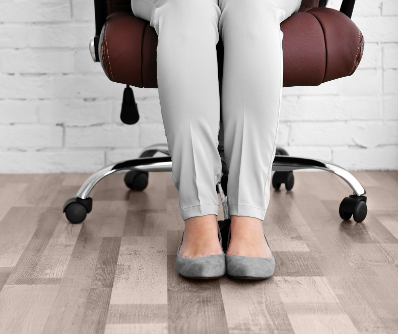 7 Best Ergonomic Laptop Tips for Your Home Office | FlexiSpot