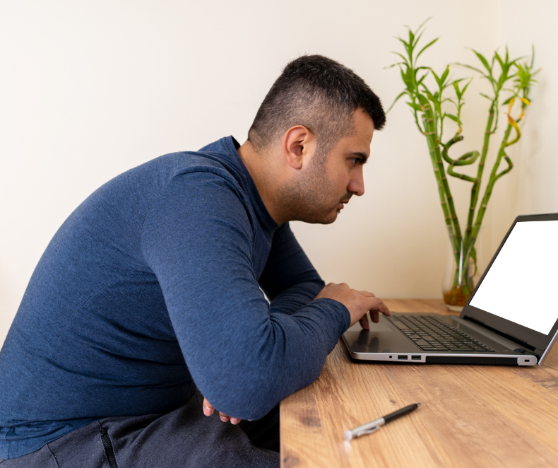 A Guide to Achieving the Perfect Posture at Work | FlexiSpot