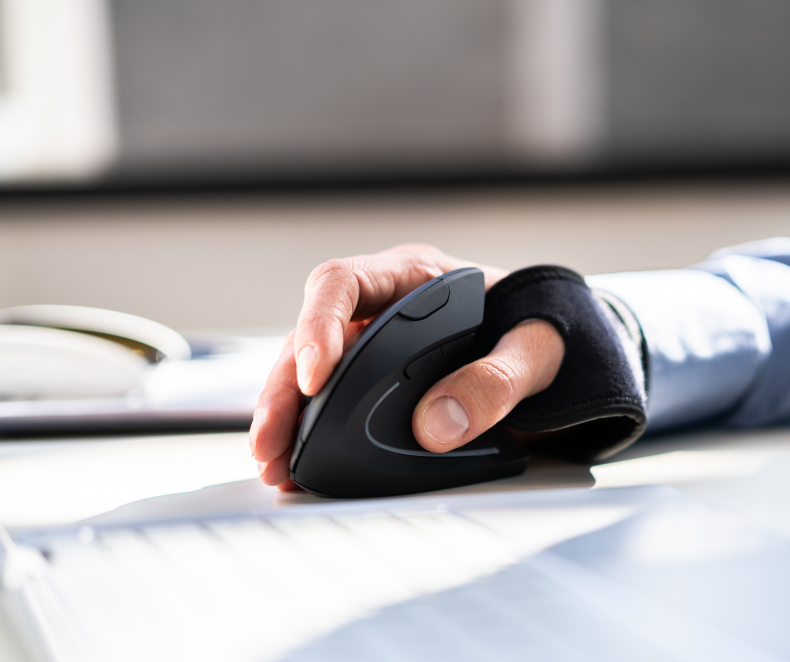 Reduce Your Risk of Wrist Injuries By Learning How to Hold the Mouse ...
