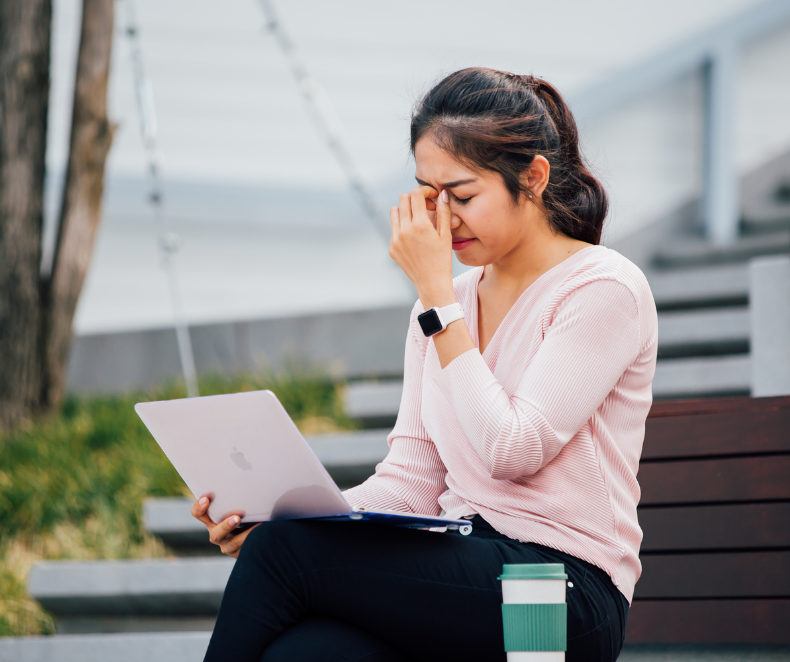 Working Safely With a Laptop | FlexiSpot